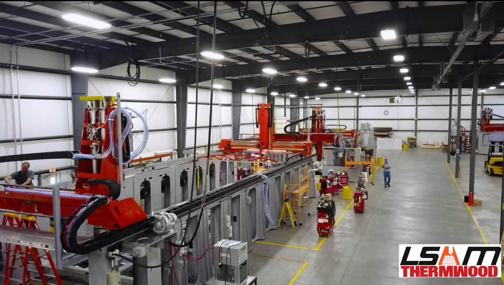 Thermwood LSAM 10'x20' and 10'x40' in Production